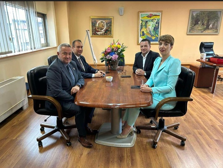 Сашо Клековски и Бранко Аџигогов ги презедоа в д директорските функции