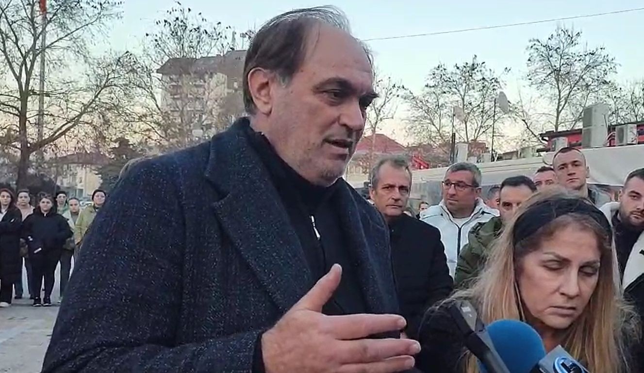 Таткото на Фросина „КОЈ Е СЛЕДЕН“ СЕ ПОЛИТИЧКИ НЕКРОФИЛИ продолжение на бедата и растурениот