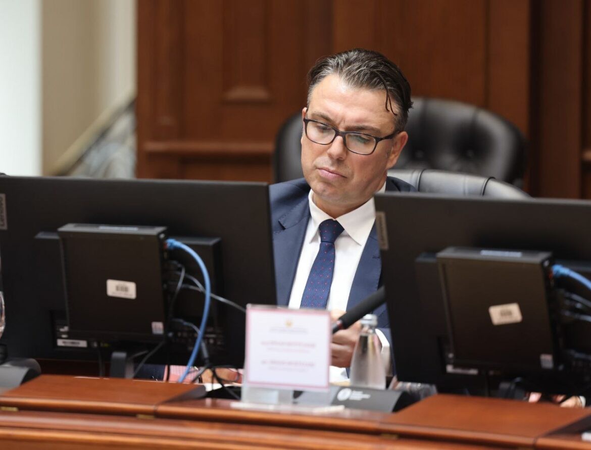 ПРАВДА ГИ СКОЦКА ЗАКОНИТЕ: За 5 од 8 се бутка до 23 месецов да влезат ...