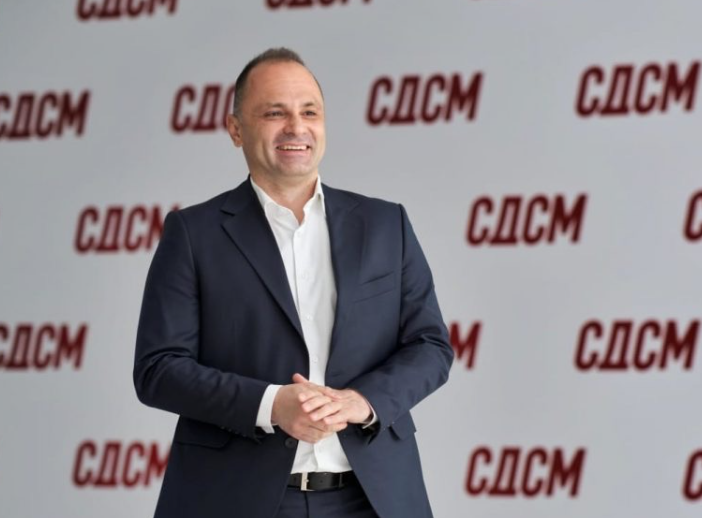 „ФИЛИПЧЕ ПРЕФРЛИЛ 7 МИЛИОНИ ЕВРА НА ФИРМА со која работи негова роднина додека бил министер“