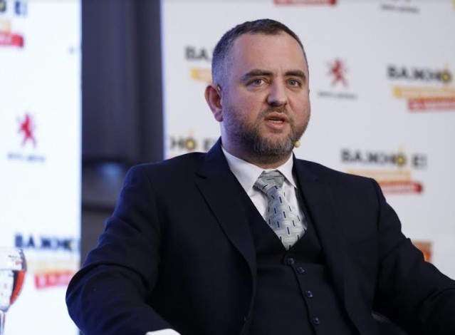 Тошковски најави СМЕНА НА ОСУМ НАЧАЛНИЦИ ВО МВР