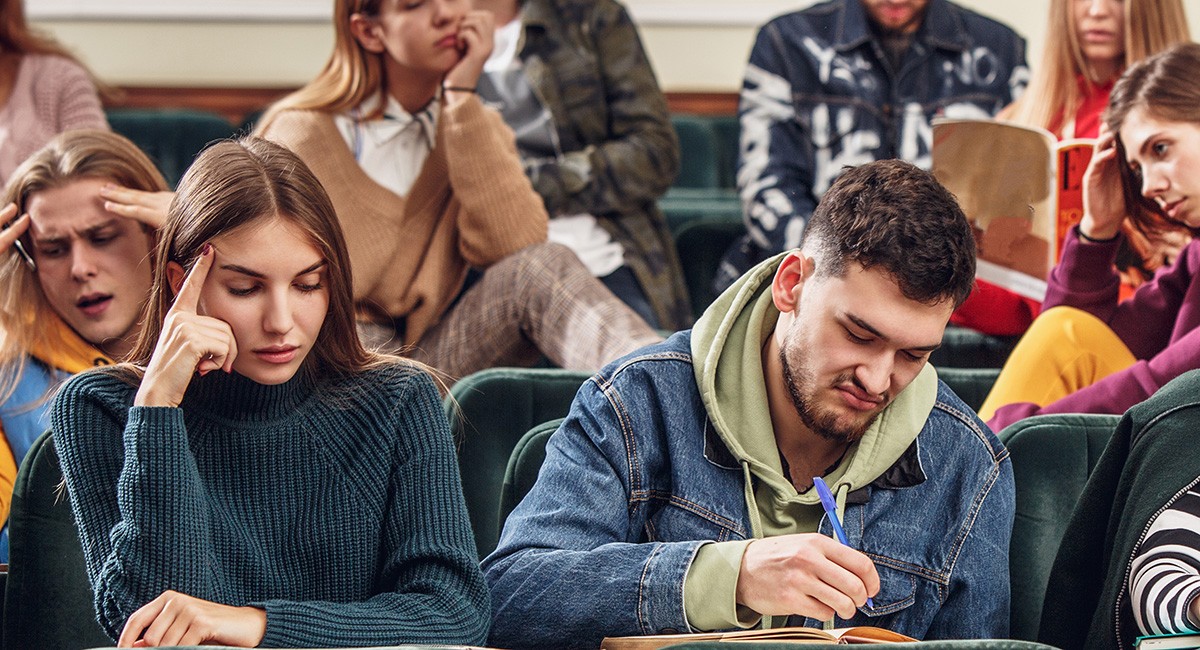 Стандардот на македонските студенти е ВО ТИЊА ВО ОДНОС НА ДРУГИТЕ ВО РЕГИОНОТ